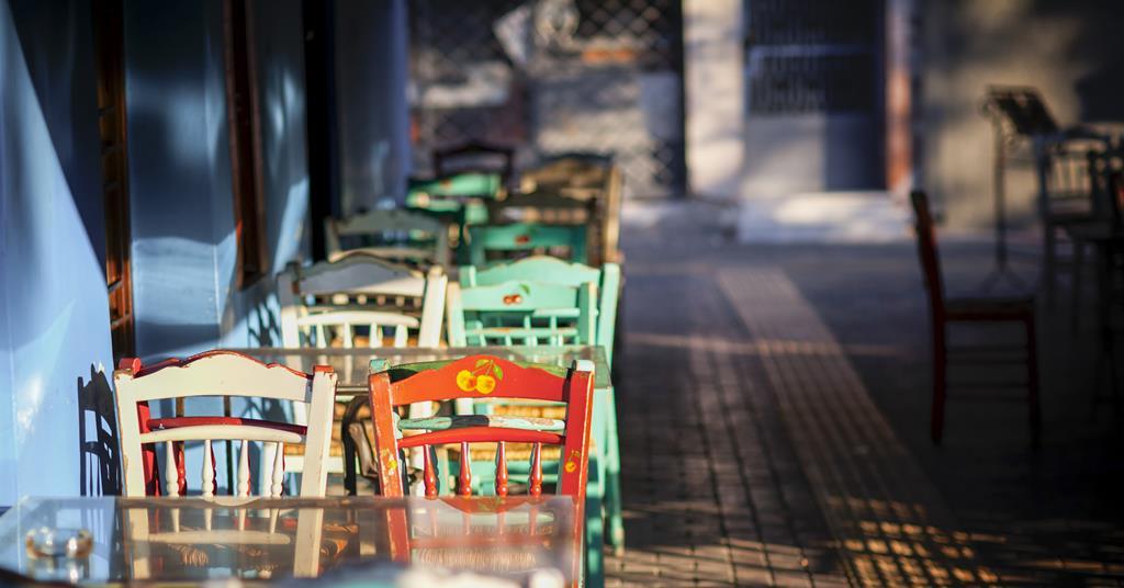 Hospitality warns of rising labour costs as job applications surge ...