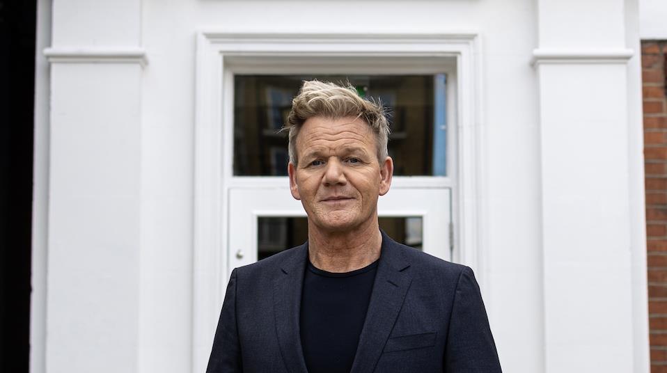 Gordon Ramsay forced to tell diners to ‘avoid shorts, tracksuits and ...