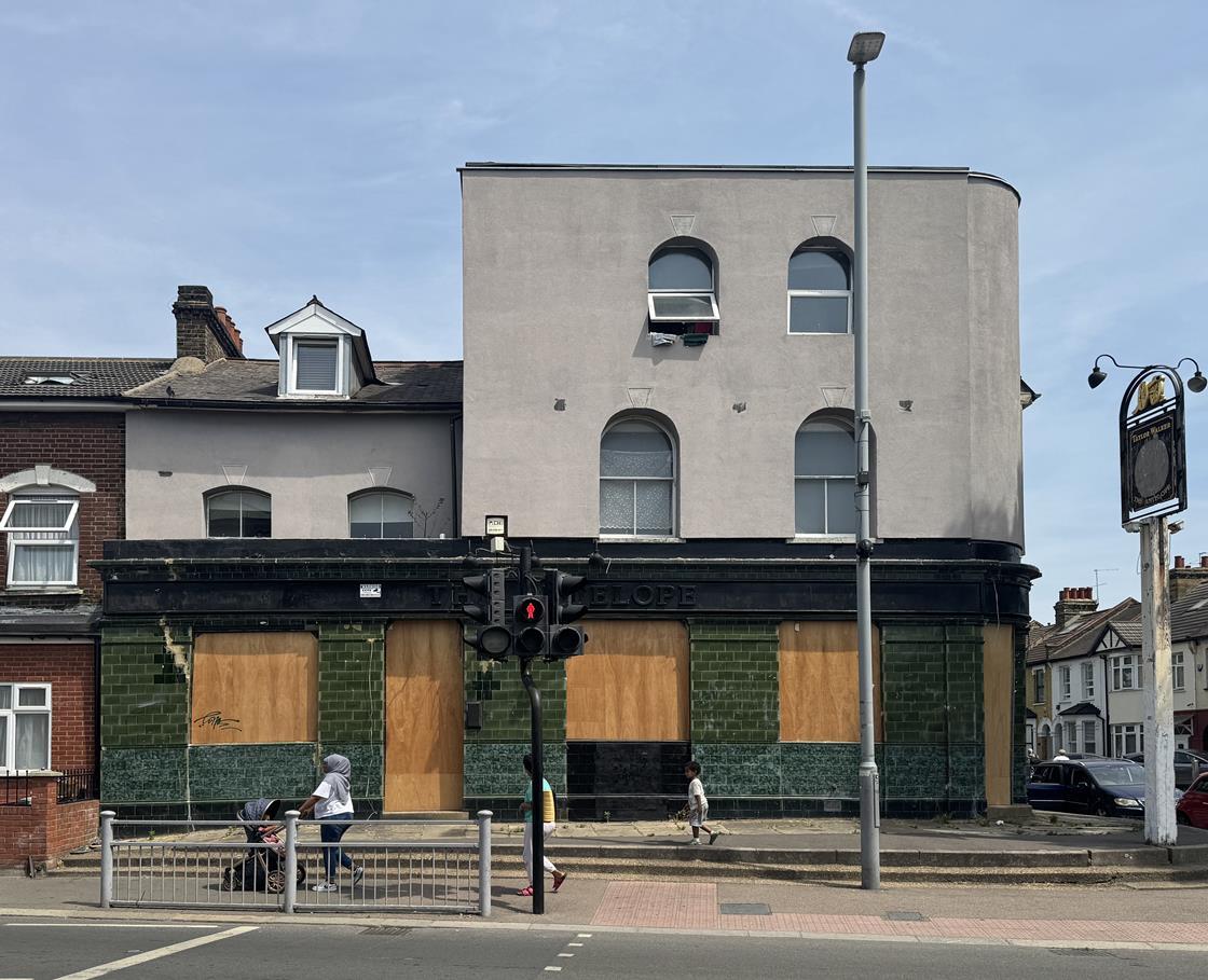 Two thousand pubs at risk unless business rates are reformed | News ...