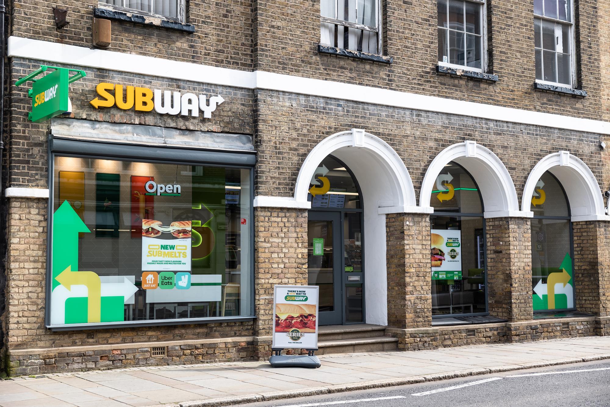 Subway Fresh Forward Logo Subway Looks To A 'Fresh Forward' Future As
